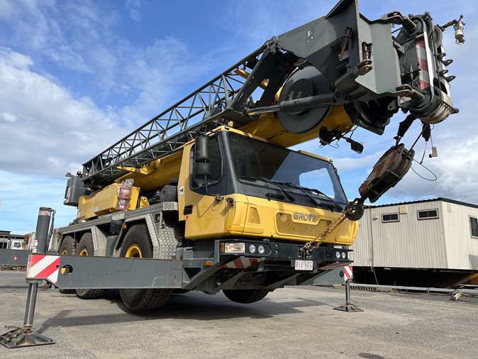 National Online Crane Sale - Pickles AU